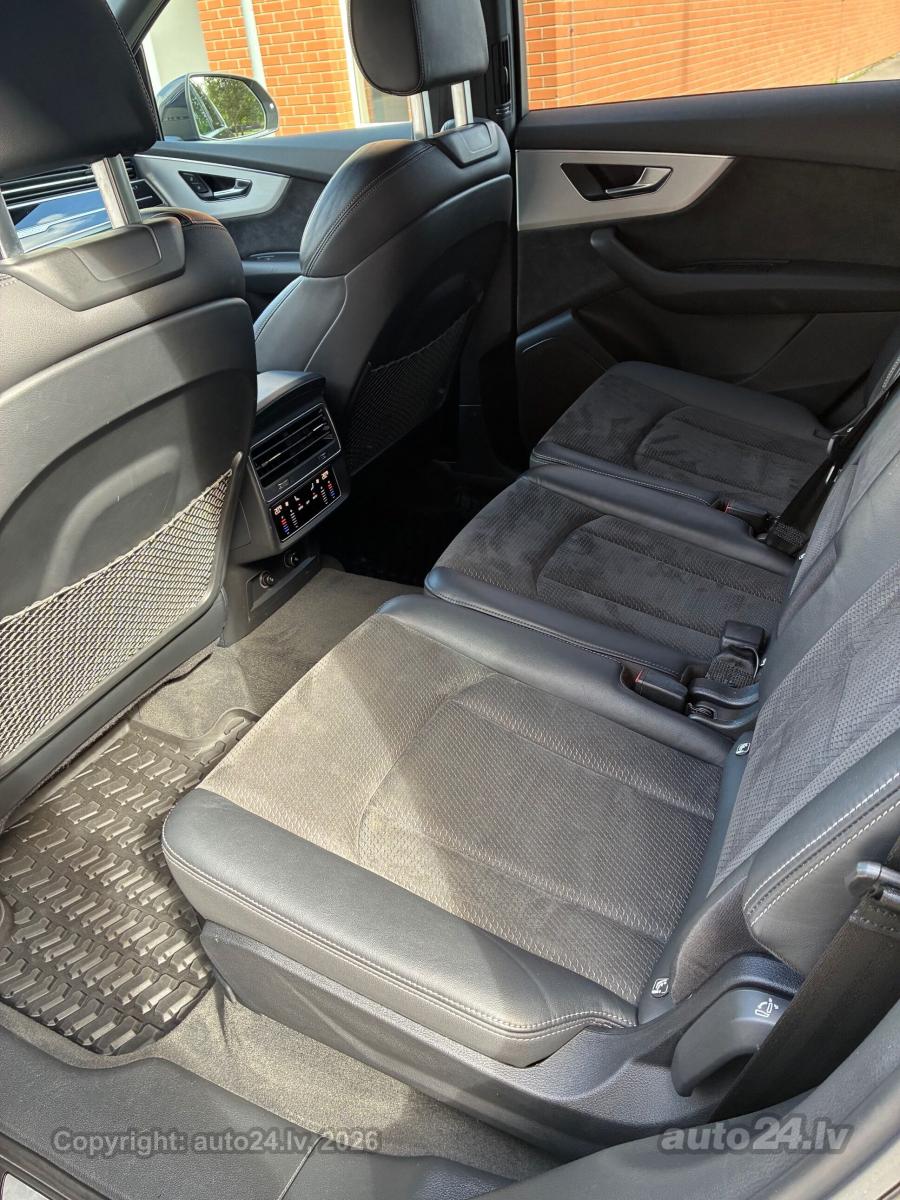 Black Audi Q7 2020 in Tallinn, with an engine capacity of 3.00 L and mileage of 156 thousand km for 41900 €, photo 11 on AUTOMOTO.COM.LV