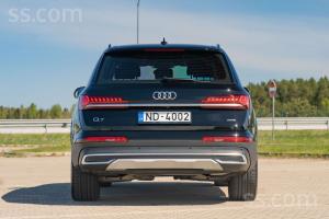 Melns Audi Q7 2021 Rīga, ar dzinēja tilpumu 3.00 L un nobraukumu 60 tūkst. km par 46000 €, foto 7 vietnē AUTOMOTO.COM.LV