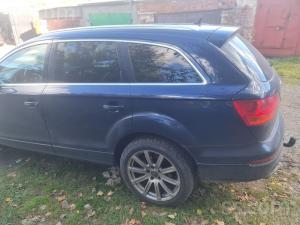 Zils Audi Q7 2006 Liepāja, ar dzinēja tilpumu 3.00 L un nobraukumu 358 tūkst. km par 5300 €, foto 5 vietnē AUTOMOTO.COM.LV