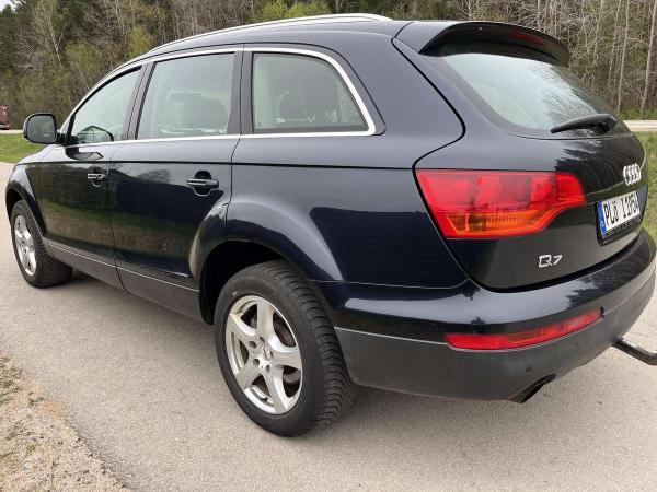 Blue Audi Q7 2006 in Plunge, with an engine capacity of 2.97 L and mileage of 230 thousand km for 4800 €, photo 4 on AUTOMOTO.COM.LV
