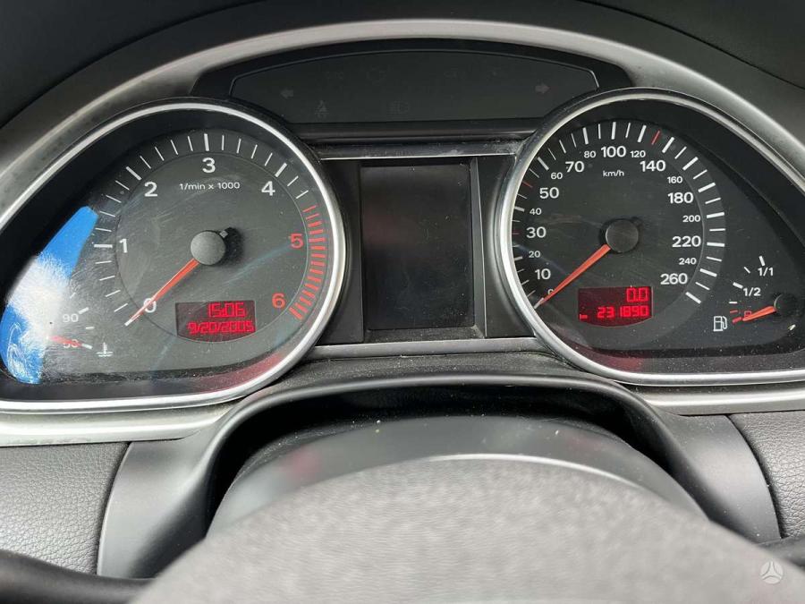 Zils Audi Q7 2006 Plungė, ar dzinēja tilpumu 2.97 L un nobraukumu 230 tūkst. km par 4800 €, foto 23 vietnē AUTOMOTO.COM.LV