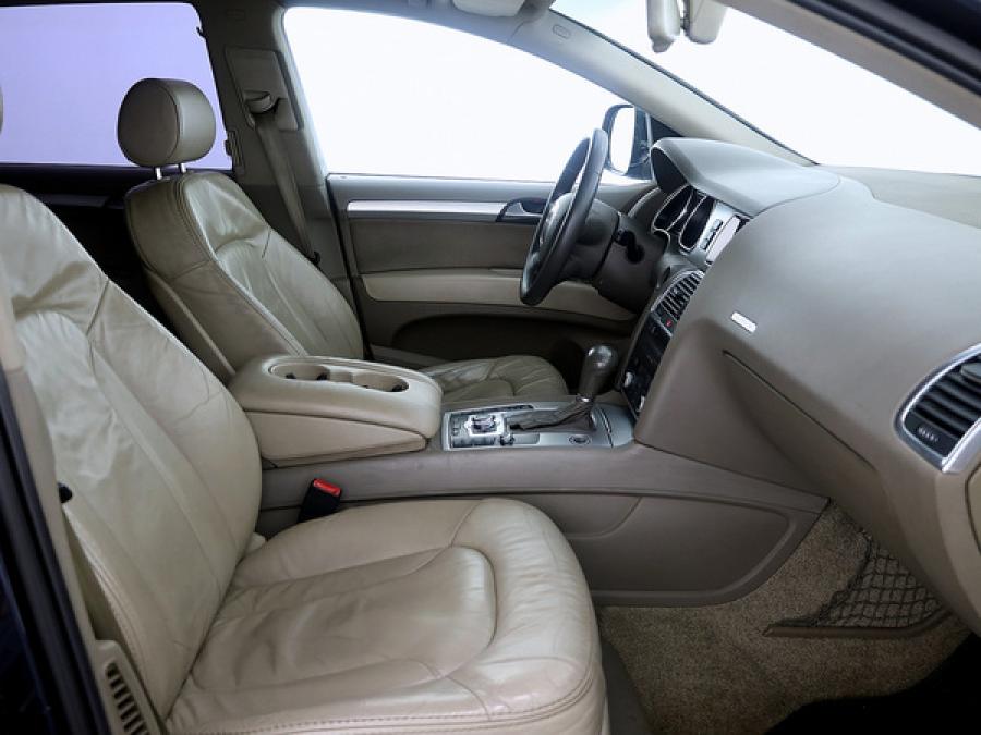 Zils Audi Q7 2006 Tallina, ar dzinēja tilpumu 3.00 L un nobraukumu 321 tūkst. km par 2999 €, foto 7 vietnē AUTOMOTO.COM.LV
