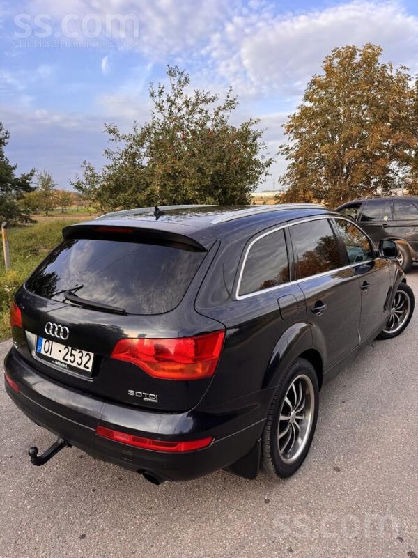 Zils Audi Q7 2006 Rīga, ar dzinēja tilpumu 3.00 L un nobraukumu 429 tūkst. km par 3990 €, foto 5 vietnē AUTOMOTO.COM.LV