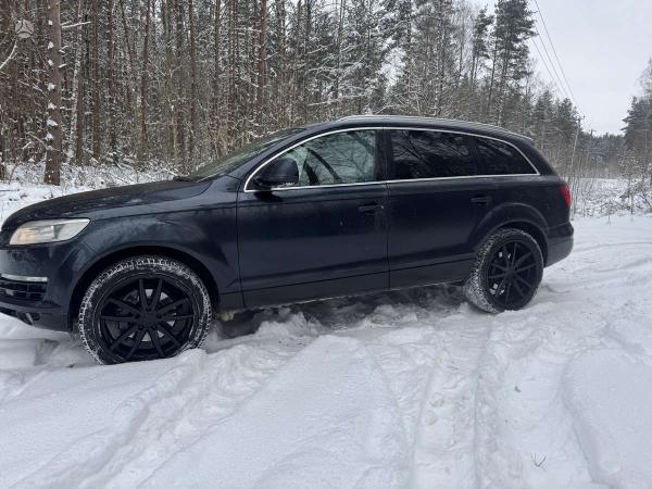 Blue Audi Q7 2007 in Moletai, with an engine capacity of 4.13 L and mileage of 325 thousand km for 4650 €, photo 2 on AUTOMOTO.COM.LV