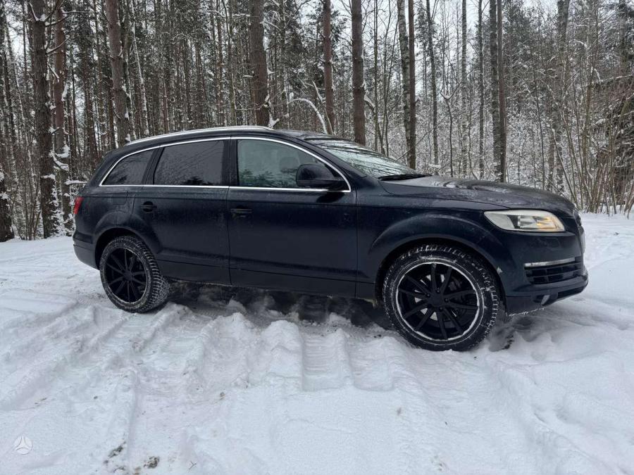 Blue Audi Q7 2007 in Moletai, with an engine capacity of 4.13 L and mileage of 325 thousand km for 4650 €, photo 5 on AUTOMOTO.COM.LV