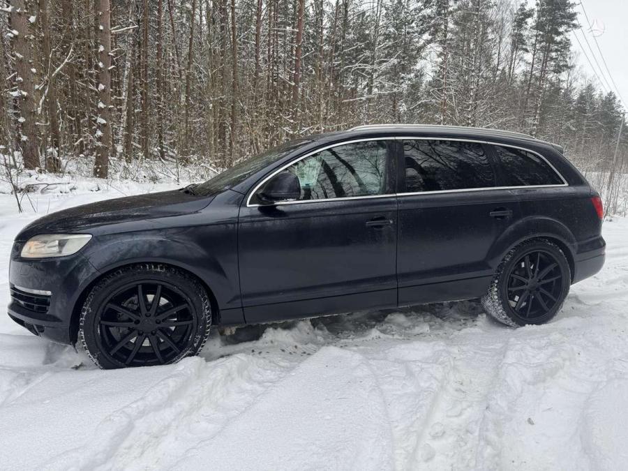 Blue Audi Q7 2007 in Moletai, with an engine capacity of 4.13 L and mileage of 325 thousand km for 4650 €, photo 15 on AUTOMOTO.COM.LV