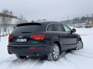 Zils Audi Q7 2007 Viļņa, ar dzinēja tilpumu 4.13 L un nobraukumu 338 tūkst. km par 4950 €, foto 4 vietnē AUTOMOTO.COM.LV