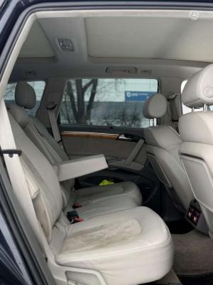 Zils Audi Q7 2007 Viļņa, ar dzinēja tilpumu 4.13 L un nobraukumu 338 tūkst. km par 4950 €, foto 24 vietnē AUTOMOTO.COM.LV