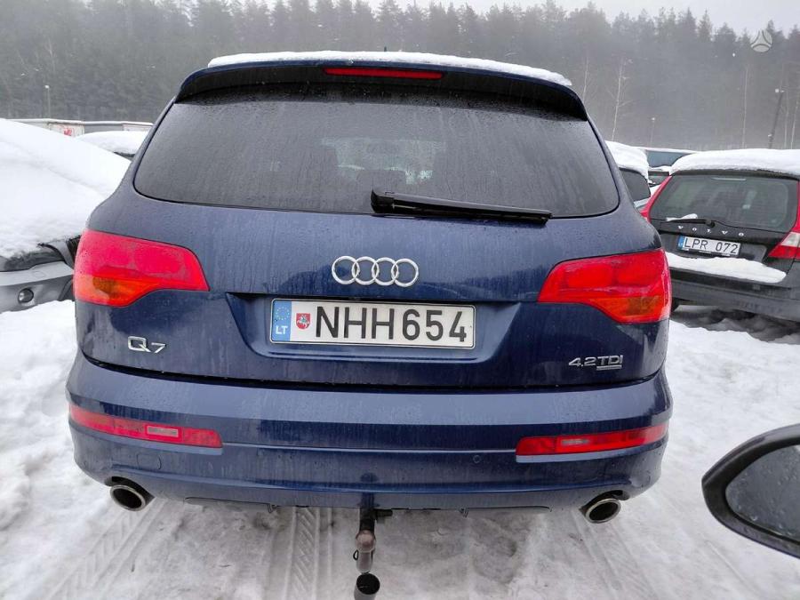 Zils Audi Q7 2007 Viļņa, ar dzinēja tilpumu 4.13 L un nobraukumu 413 tūkst. km par 6700 €, foto 5 vietnē AUTOMOTO.COM.LV
