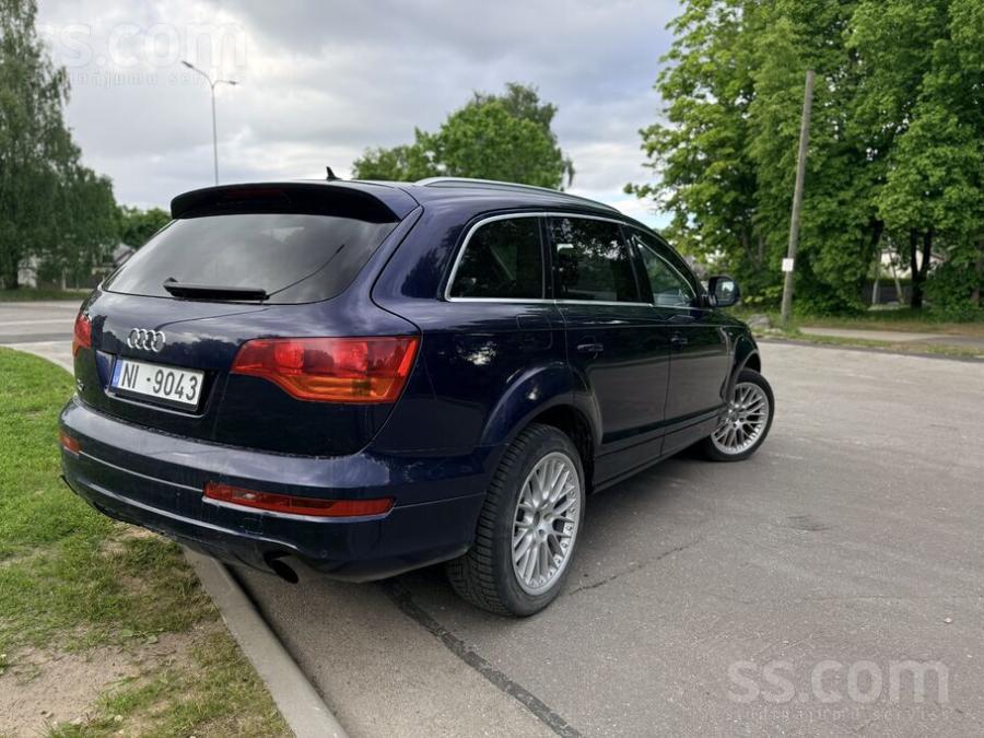 Blue Audi Q7 2007 in Jurmala, with an engine capacity of 3.00 L and mileage of 347 thousand km for 5252 €, photo 6 on AUTOMOTO.COM.LV