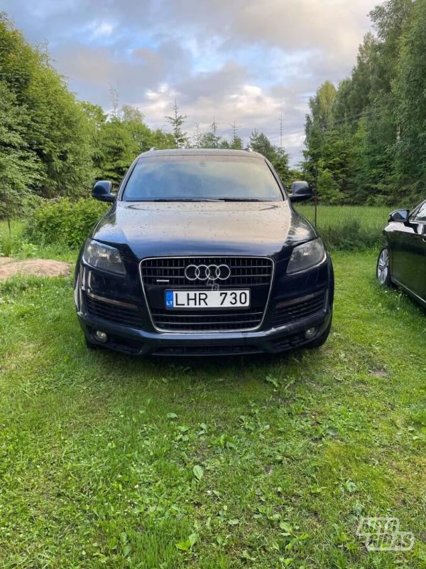 Blue Audi Q7 2007 in Raseiniai, with an engine capacity of 3.00 L and mileage of 304 thousand km for 4700 €, photo 1 on AUTOMOTO.COM.LV