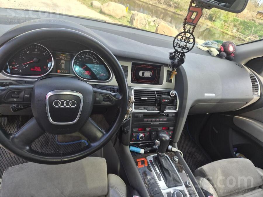 Zils Audi Q7 2007 Rēzekne, ar dzinēja tilpumu 4.20 L un nobraukumu 346 tūkst. km par 7400 €, foto 10 vietnē AUTOMOTO.COM.LV