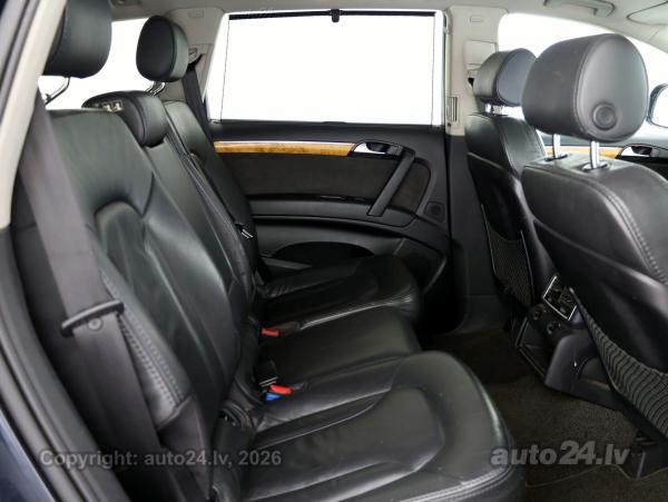 Blue Audi Q7 2007 in Tallinn, with an engine capacity of 3.00 L and mileage of 397 thousand km for 2999 €, photo 7 on AUTOMOTO.COM.LV