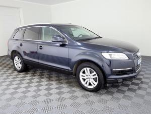 Zils Audi Q7 2007 Tallina, ar dzinēja tilpumu 3.00 L un nobraukumu 397 tūkst. km par 2999 €, foto  vietnē AUTOMOTO.COM.LV