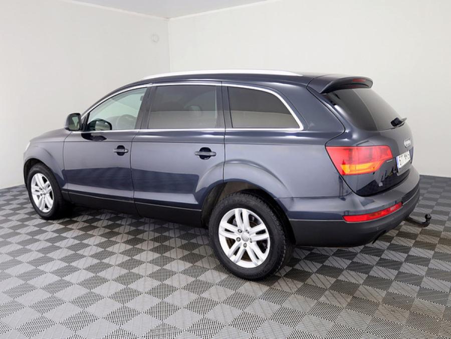 Zils Audi Q7 2007 Tallina, ar dzinēja tilpumu 3.00 L un nobraukumu 397 tūkst. km par 2999 €, foto 5 vietnē AUTOMOTO.COM.LV