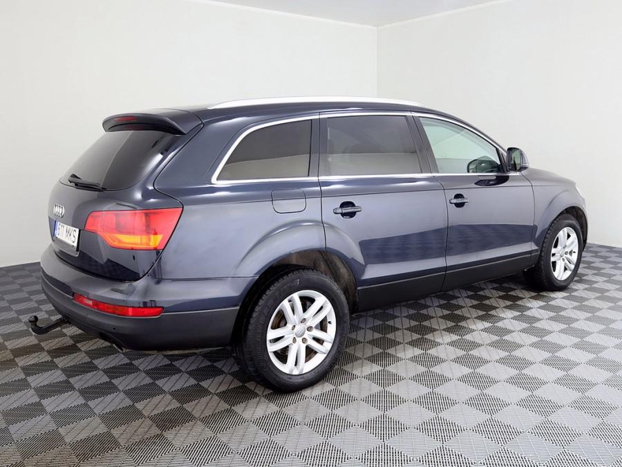 Zils Audi Q7 2007 Tallina, ar dzinēja tilpumu 3.00 L un nobraukumu 397 tūkst. km par 2999 €, foto 11 vietnē AUTOMOTO.COM.LV