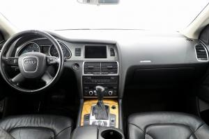 Zils Audi Q7 2007 Tallina, ar dzinēja tilpumu 3.00 L un nobraukumu 397 tūkst. km par 2999 €, foto 13 vietnē AUTOMOTO.COM.LV