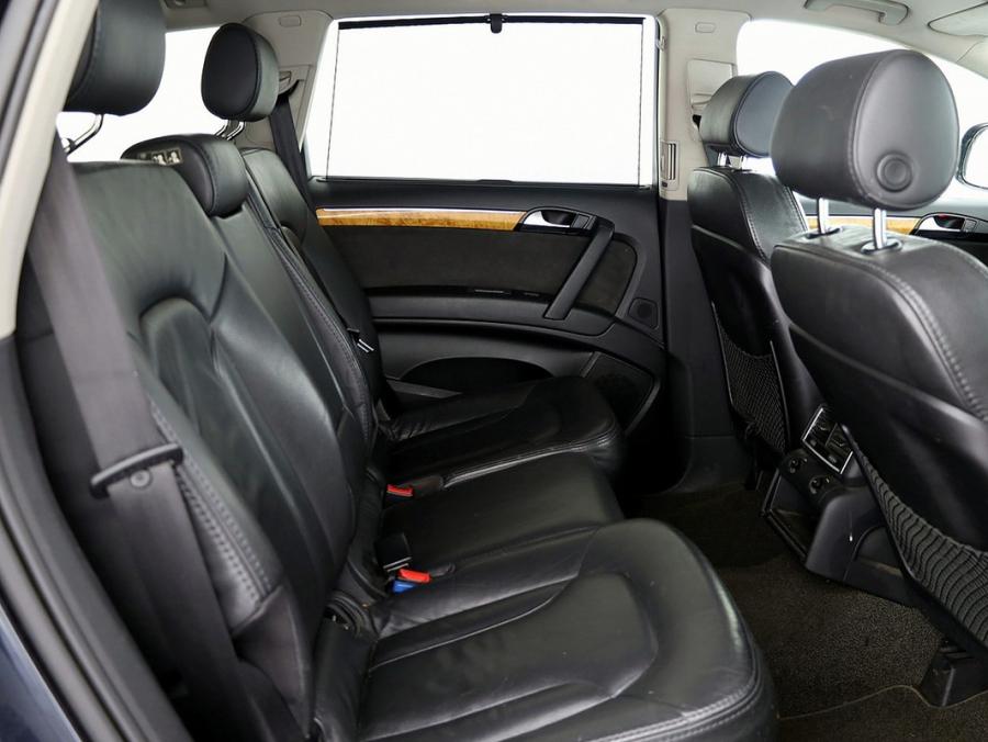 Zils Audi Q7 2007 Tallina, ar dzinēja tilpumu 3.00 L un nobraukumu 397 tūkst. km par 2999 €, foto 15 vietnē AUTOMOTO.COM.LV
