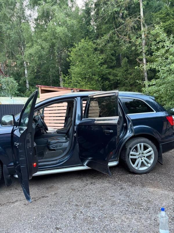 Zils Audi Q7 2007 Daugavpils, ar dzinēja tilpumu 3.00 L un nobraukumu 310 tūkst. km par 6500 €, foto 7 vietnē AUTOMOTO.COM.LV