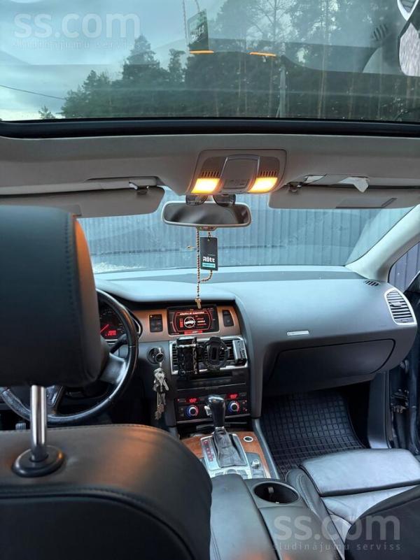 Zils Audi Q7 2007 Daugavpils, ar dzinēja tilpumu 3.00 L un nobraukumu 310 tūkst. km par 6500 €, foto 9 vietnē AUTOMOTO.COM.LV