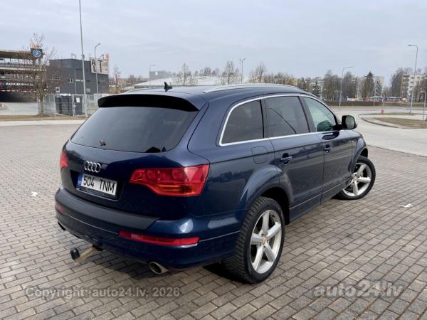 Zils Audi Q7 2008 Tartu, ar dzinēja tilpumu 3.00 L un nobraukumu 380 tūkst. km par 5999 €, foto 4 vietnē AUTOMOTO.COM.LV