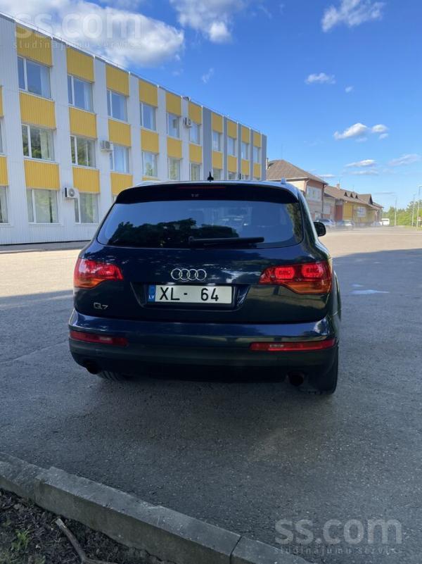 Blue Audi Q7 2008 in Rezekne, with an engine capacity of 3.00 L and mileage of 361 thousand km for 6450 €, photo 5 on AUTOMOTO.COM.LV