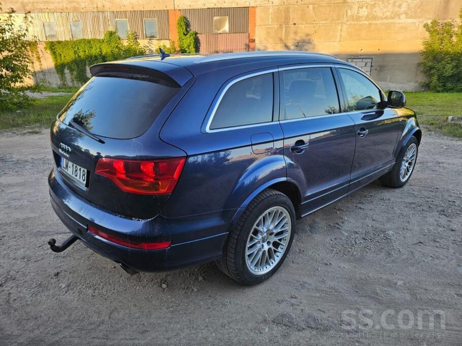 Zils Audi Q7 2008 Daugavpils, ar dzinēja tilpumu 3.00 L un nobraukumu 364 tūkst. km par 5500 €, foto 10 vietnē AUTOMOTO.COM.LV