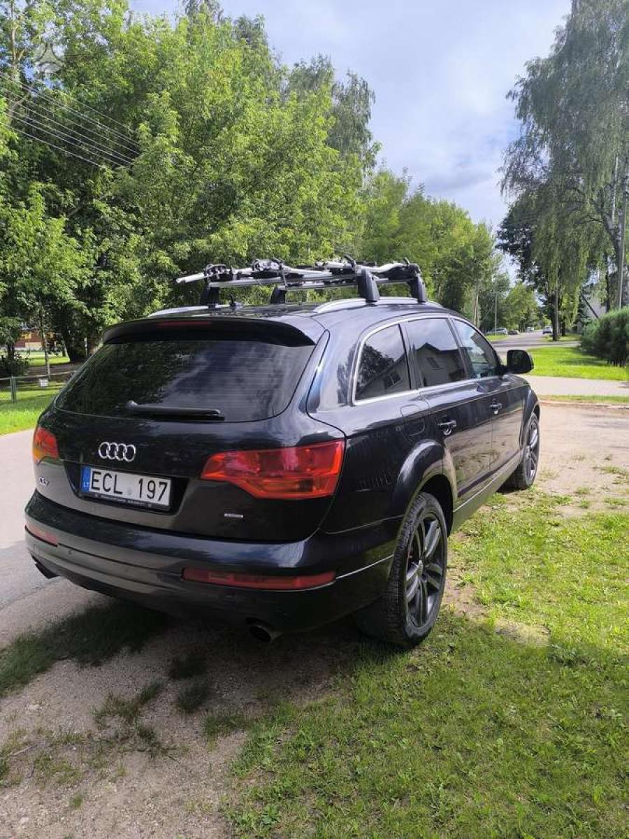 Blue Audi Q7 2008 in Panevezys, with an engine capacity of 3.00 L and mileage of 311 thousand km for 6300 €, photo 4 on AUTOMOTO.COM.LV