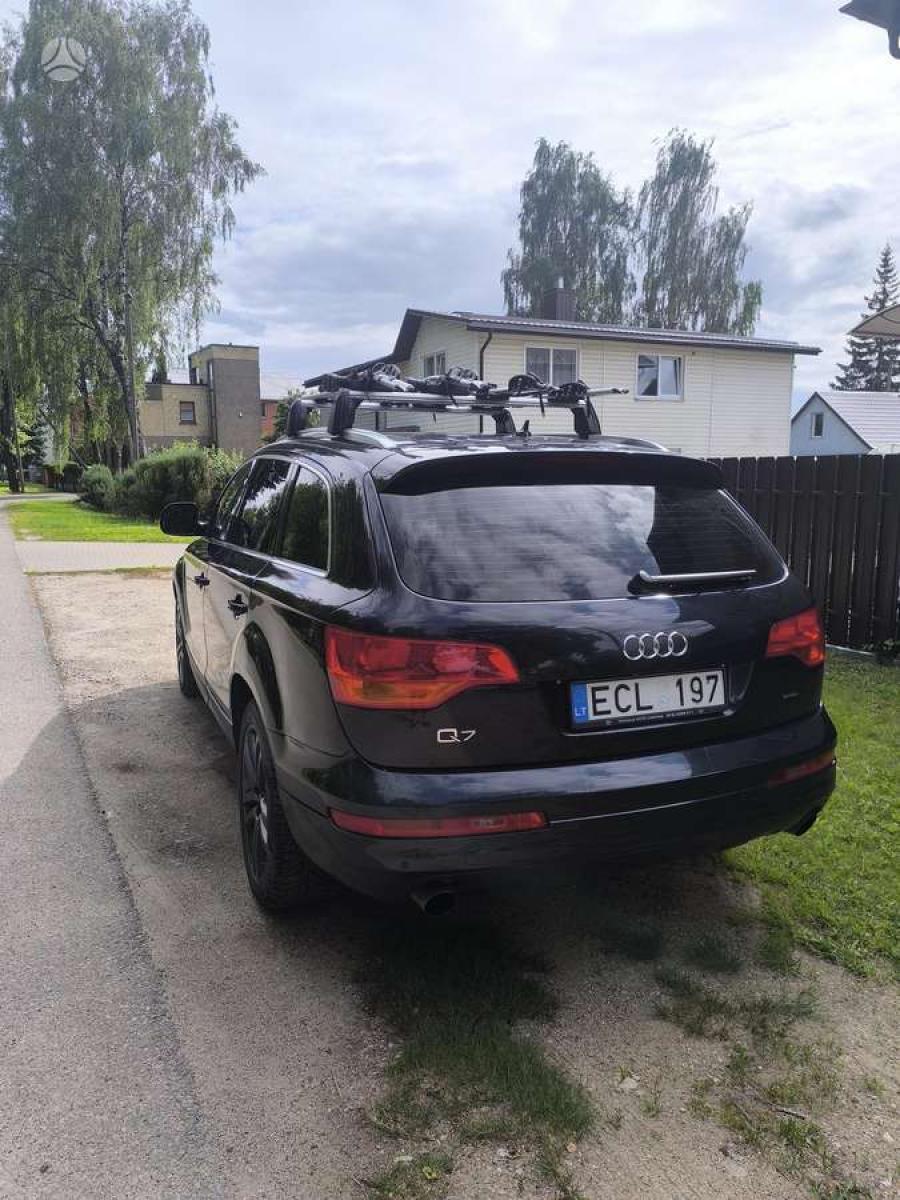 Blue Audi Q7 2008 in Panevezys, with an engine capacity of 3.00 L and mileage of 311 thousand km for 6300 €, photo 5 on AUTOMOTO.COM.LV
