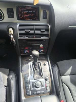 Blue Audi Q7 2008 in Panevezys, with an engine capacity of 3.00 L and mileage of 311 thousand km for 6300 €, photo 10 on AUTOMOTO.COM.LV