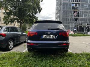 Blue Audi Q7 2009 in Riga, with an engine capacity of 4.20 L and mileage of 425 thousand km for 5000 €, photo 3 on AUTOMOTO.COM.LV