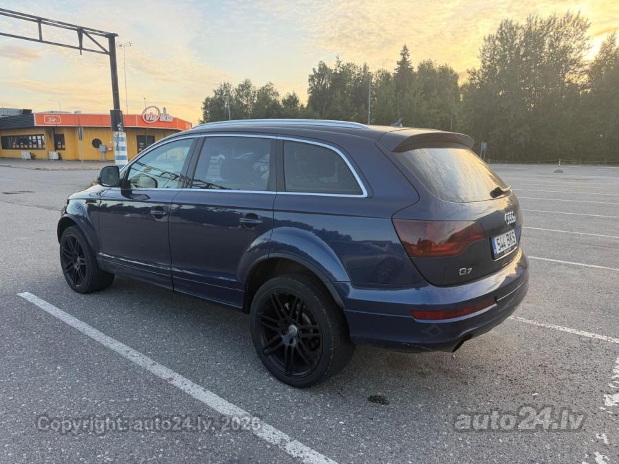 Blue Audi Q7 2009 in Tallinn, with an engine capacity of 3.00 L and mileage of 329 thousand km for 6900 €, photo 5 on AUTOMOTO.COM.LV