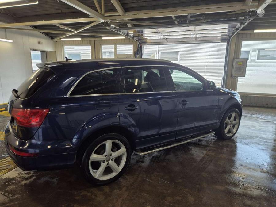 Zils Audi Q7 2011 Šauļi, ar dzinēja tilpumu 3.00 L un nobraukumu 252 tūkst. km par 6850 €, foto 7 vietnē AUTOMOTO.COM.LV