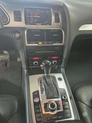 Zils Audi Q7 2011 Šauļi, ar dzinēja tilpumu 3.00 L un nobraukumu 252 tūkst. km par 6200 €, foto 14 vietnē AUTOMOTO.COM.LV