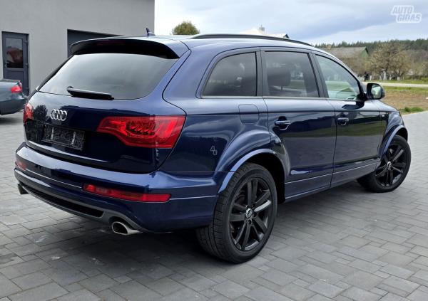 Blue Audi Q7 2013 in Druskininkai, with an engine capacity of 3.00 L and mileage of 258 thousand km for 12150 €, photo 4 on AUTOMOTO.COM.LV