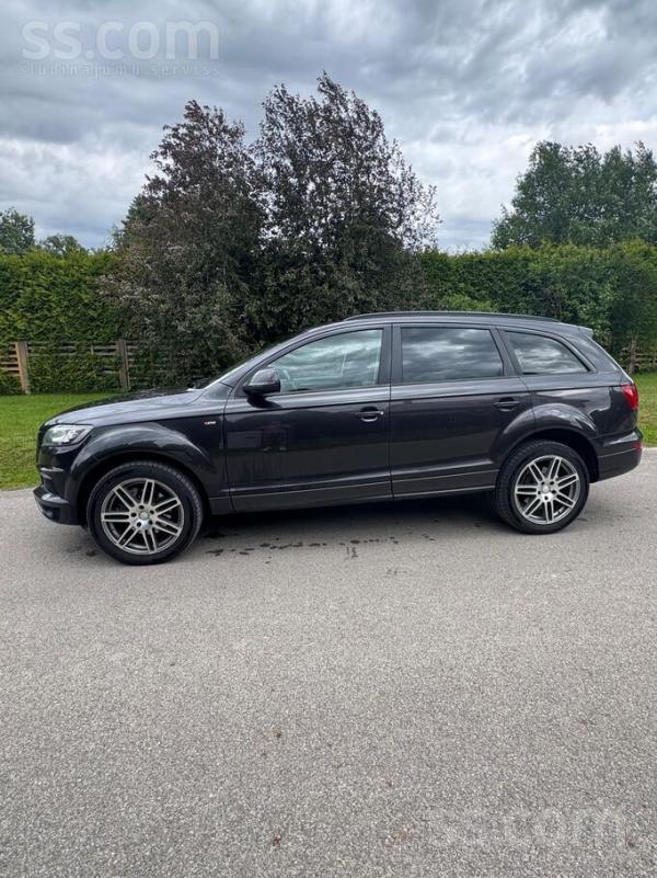Blue Audi Q7 2014 in Riga, with an engine capacity of 3.00 L and mileage of 258 thousand km for 12200 €, photo 4 on AUTOMOTO.COM.LV
