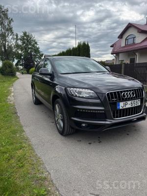 Zils Audi Q7 2014 Rīga, ar dzinēja tilpumu 3.00 L un nobraukumu 258 tūkst. km par 12200 €, foto 4 vietnē AUTOMOTO.COM.LV