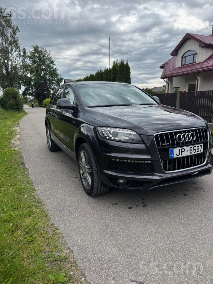 Zils Audi Q7 2014 Rīga, ar dzinēja tilpumu 3.00 L un nobraukumu 258 tūkst. km par 12200 €, foto 4 vietnē AUTOMOTO.COM.LV