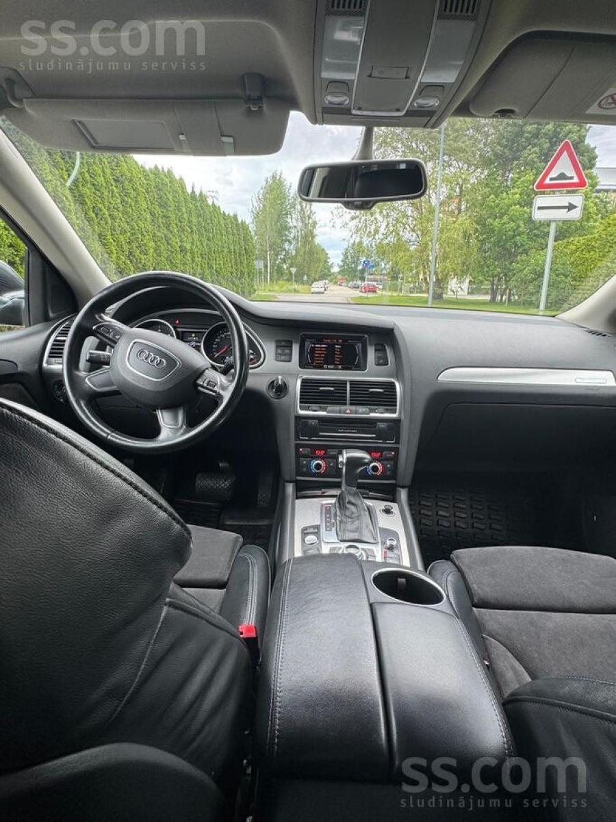 Zils Audi Q7 2014 Rīga, ar dzinēja tilpumu 3.00 L un nobraukumu 258 tūkst. km par 12200 €, foto 8 vietnē AUTOMOTO.COM.LV
