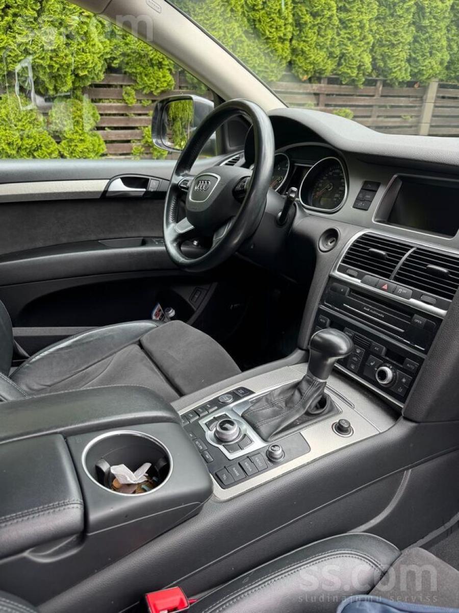 Zils Audi Q7 2014 Rīga, ar dzinēja tilpumu 3.00 L un nobraukumu 258 tūkst. km par 12200 €, foto 10 vietnē AUTOMOTO.COM.LV