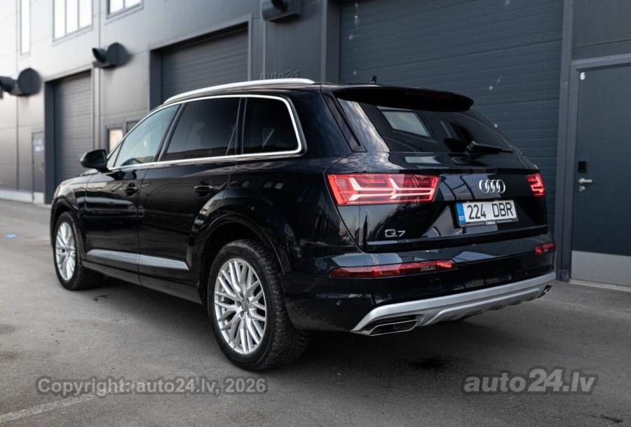 Blue Audi Q7 2015 in Tallinn, with an engine capacity of 3.00 L and mileage of 187 thousand km for 22900 €, photo 2 on AUTOMOTO.COM.LV