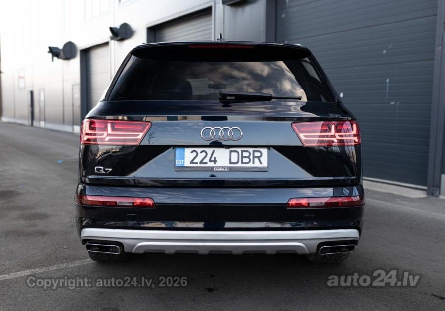 Blue Audi Q7 2015 in Tallinn, with an engine capacity of 3.00 L and mileage of 187 thousand km for 22900 €, photo 3 on AUTOMOTO.COM.LV