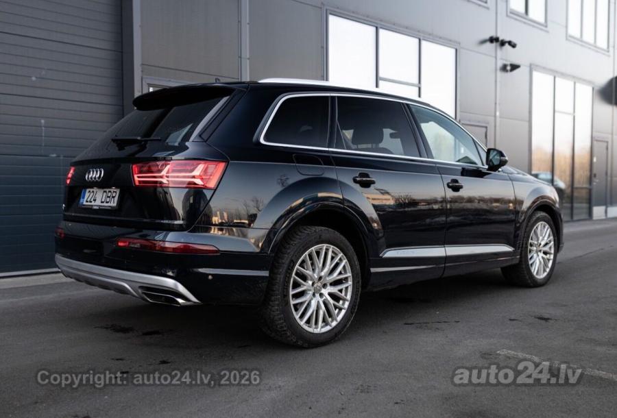 Blue Audi Q7 2015 in Tallinn, with an engine capacity of 3.00 L and mileage of 187 thousand km for 22900 €, photo 4 on AUTOMOTO.COM.LV