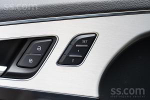 Blue Audi Q7 2015 in Riga, with an engine capacity of 3.00 L and mileage of 259 thousand km for 26700 €, photo 11 on AUTOMOTO.COM.LV