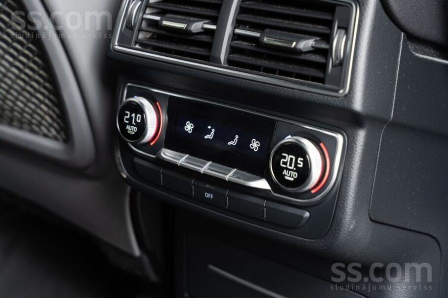 Blue Audi Q7 2015 in Riga, with an engine capacity of 3.00 L and mileage of 259 thousand km for 26700 €, photo 30 on AUTOMOTO.COM.LV