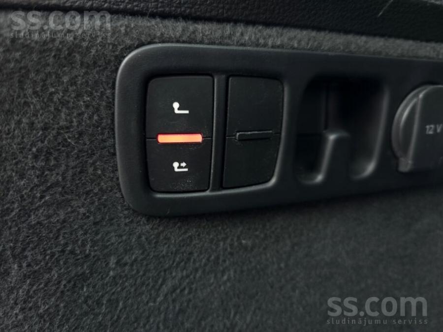 Zils Audi Q7 2016 Rīga, ar dzinēja tilpumu 3.00 L un nobraukumu 211 tūkst. km par 24900 €, foto 14 vietnē AUTOMOTO.COM.LV
