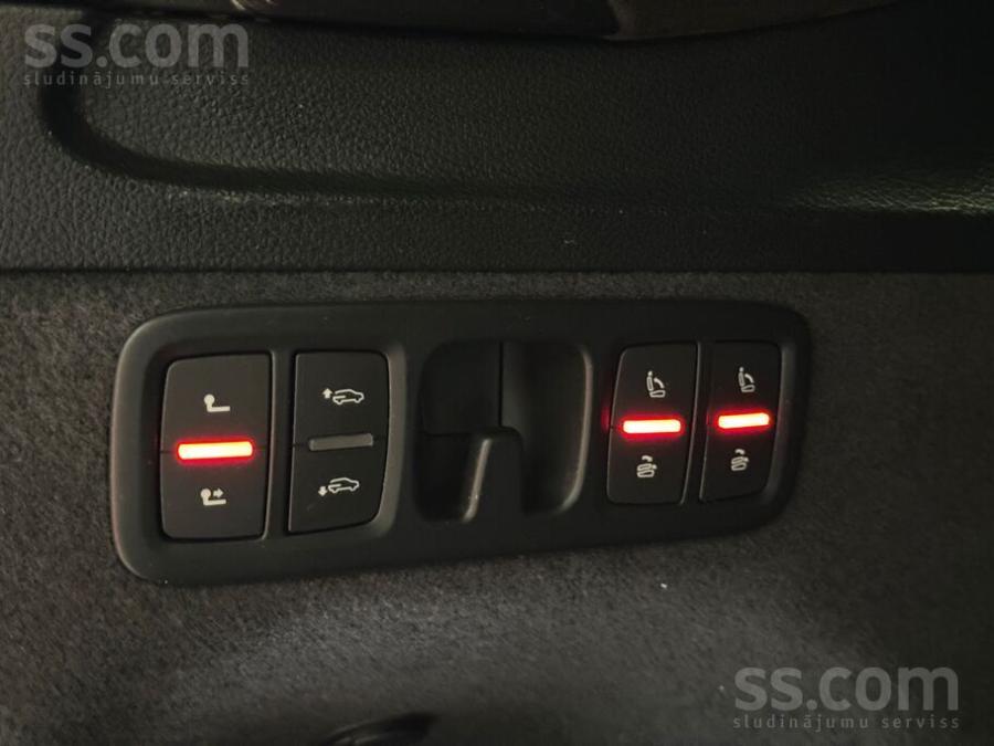 Zils Audi Q7 2016 Rīga, ar dzinēja tilpumu 3.00 L un nobraukumu 143 tūkst. km par 30990 €, foto 26 vietnē AUTOMOTO.COM.LV