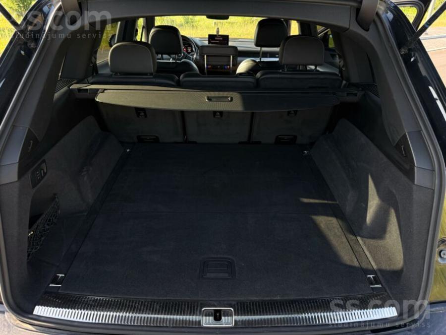 Blue Audi Q7 2016 in Riga, with an engine capacity of 4.00 L and mileage of 153 thousand km for 35499 €, photo 11 on AUTOMOTO.COM.LV