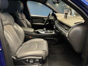 Zils Audi Q7 2016 Rīga, ar dzinēja tilpumu 3.00 L un nobraukumu 143 tūkst. km par 29990 €, foto 16 vietnē AUTOMOTO.COM.LV