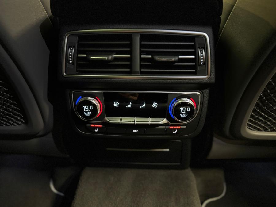 Zils Audi Q7 2016 Rīga, ar dzinēja tilpumu 3.00 L un nobraukumu 143 tūkst. km par 29990 €, foto 19 vietnē AUTOMOTO.COM.LV